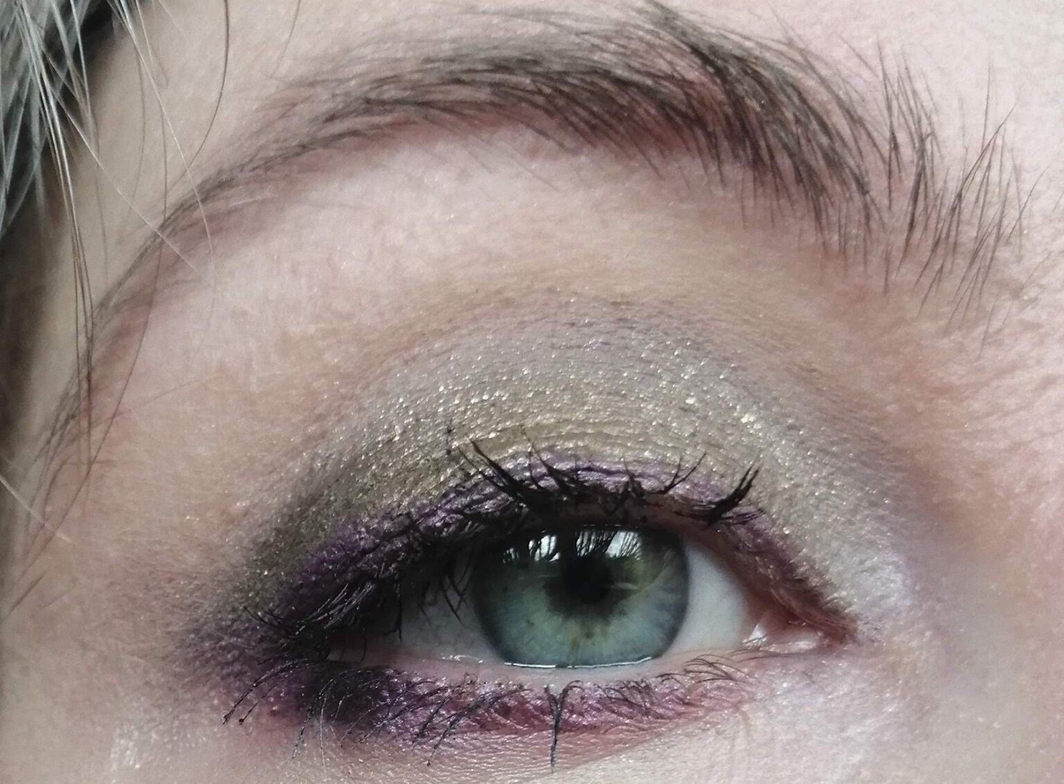 8x Ooglooks met paarse oogschaduw voor alle oogkleuren: hoe paarse ...