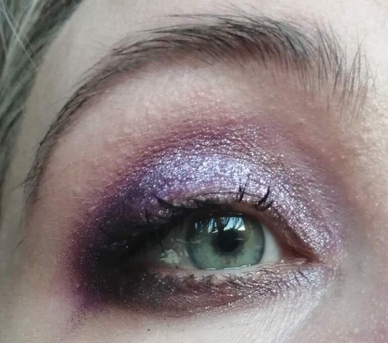 8x Ooglooks met paarse oogschaduw voor alle oogkleuren: hoe paarse ...