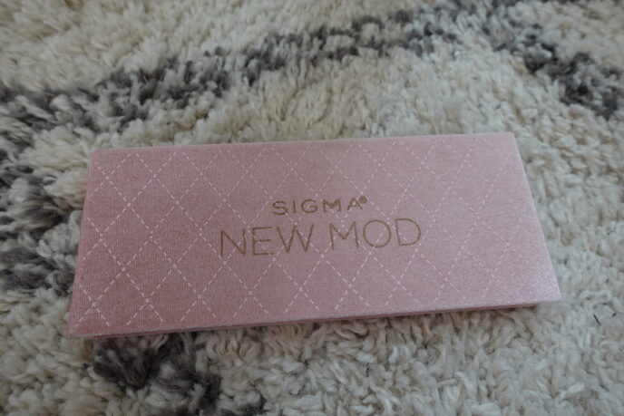 Sigma new mod palette review & 11 ooglooks | Glamourista - kapsels